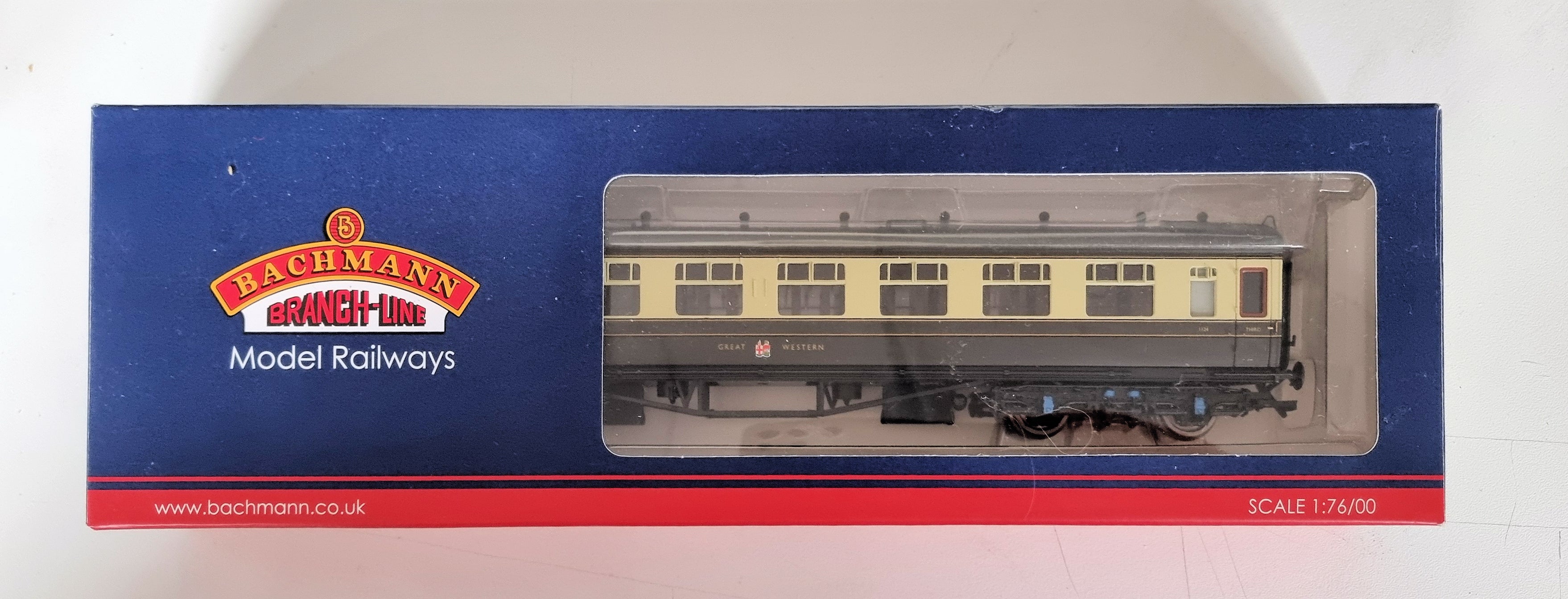 SALE - Bachmann 34-052A Collett 60ft 3rd Class Corridor coach 1124 in ...