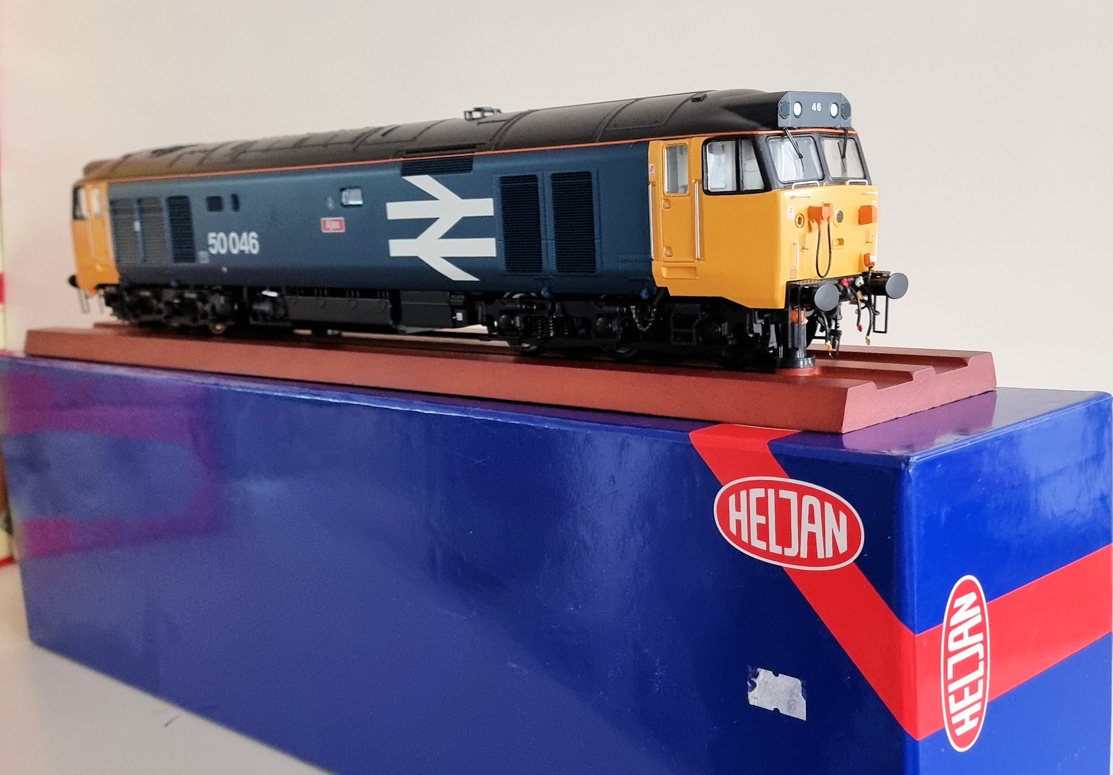 Heljan 7mm (O Gauge) 4037 - Class 50 046 'Ajax' BR Large Logo Blue Bla ...