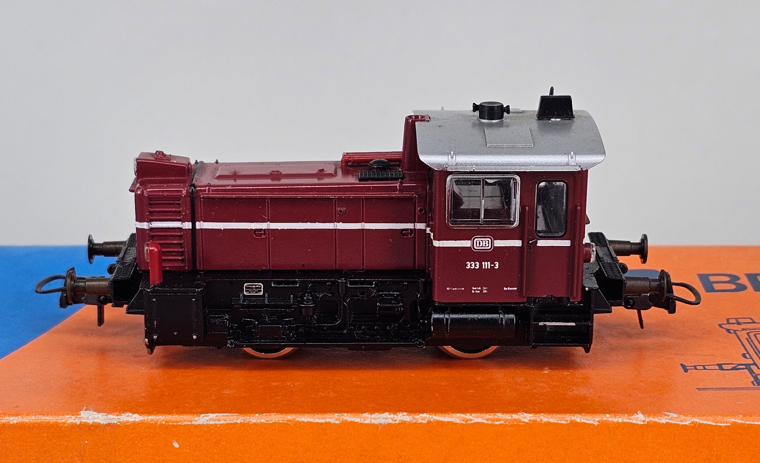 Roco 43477 BR 333 Diesel Shunting Locomotive Old Red Livery – Chester ...