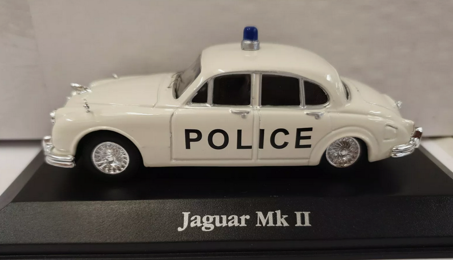 Best Of British Police Cars - Jaguar MkII Bedfordshire Police – Chester ...